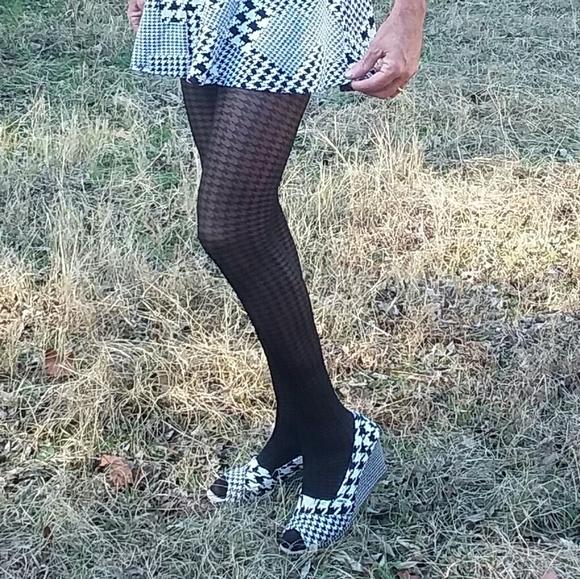 Toms | Shoes | Toms Black White Houndstooth Wedges 2w | Poshmark